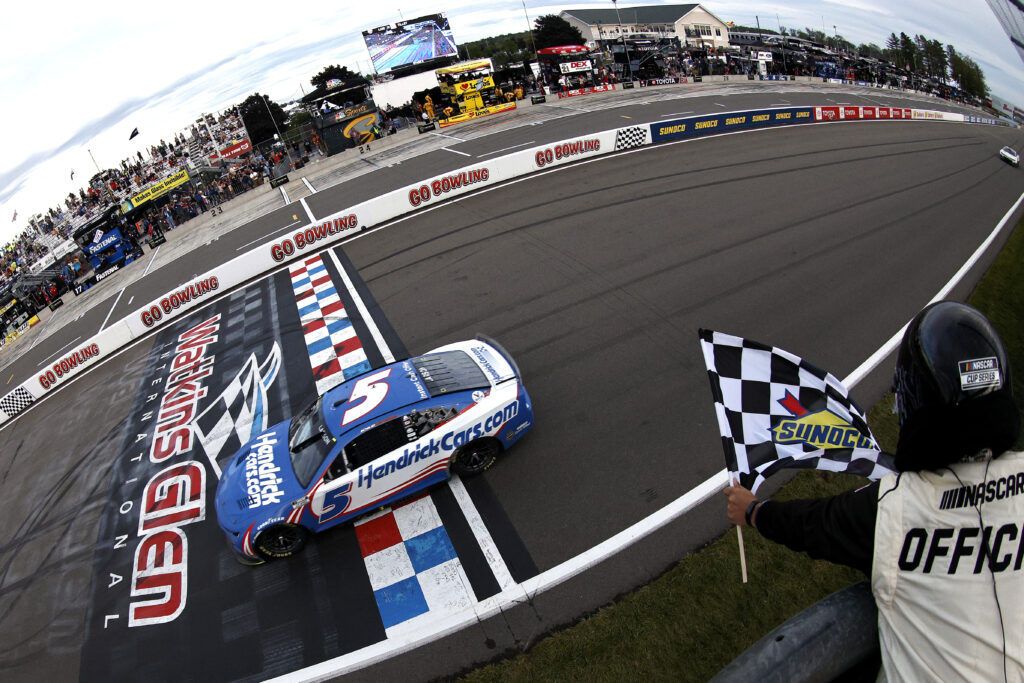 Kyle Larson Slides Past Chase Elliott to Win at Watkins Glen ...