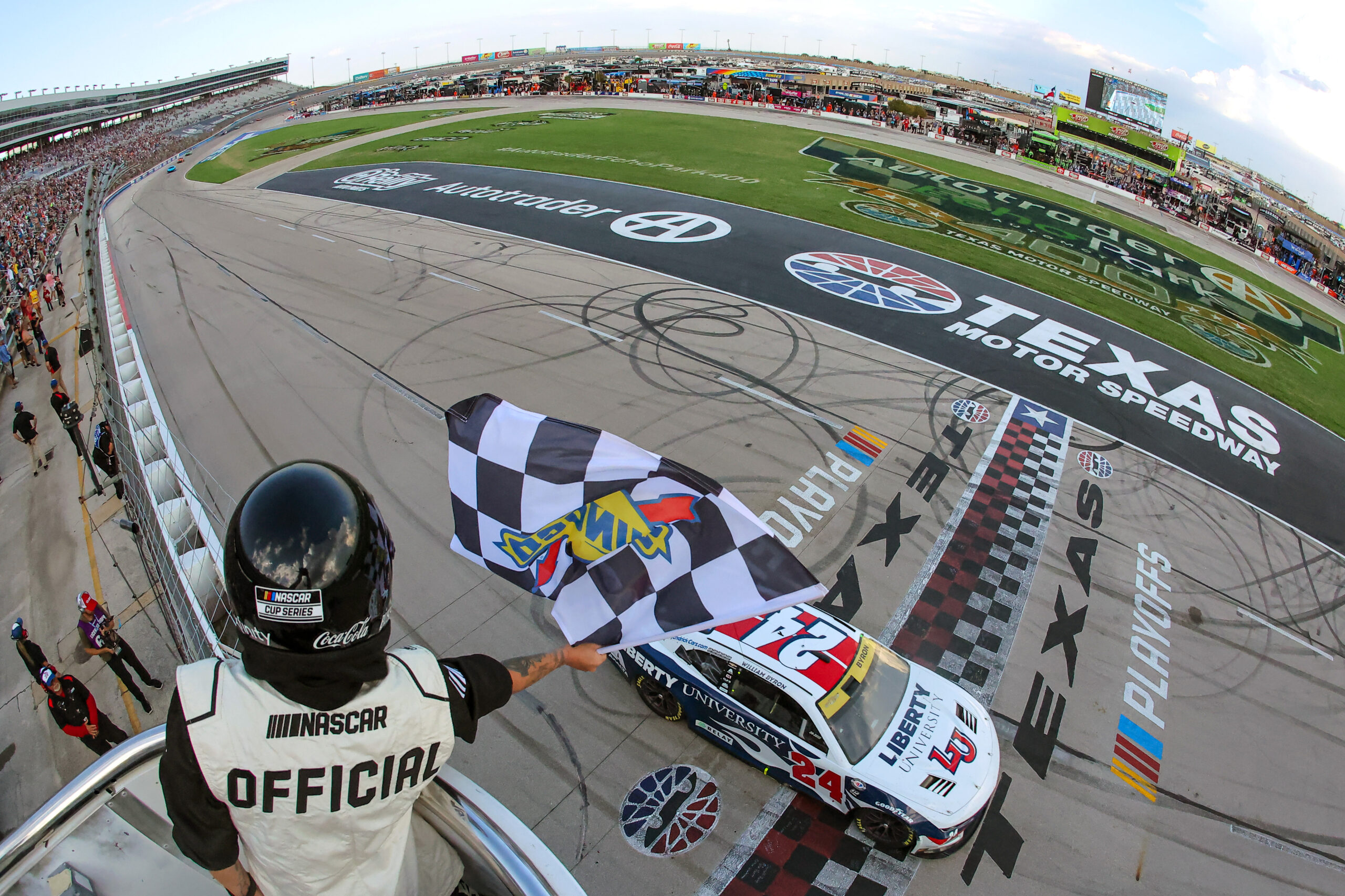 William Byron Steals the NASCAR Cup Series Show at Texas Motor Speedway ...